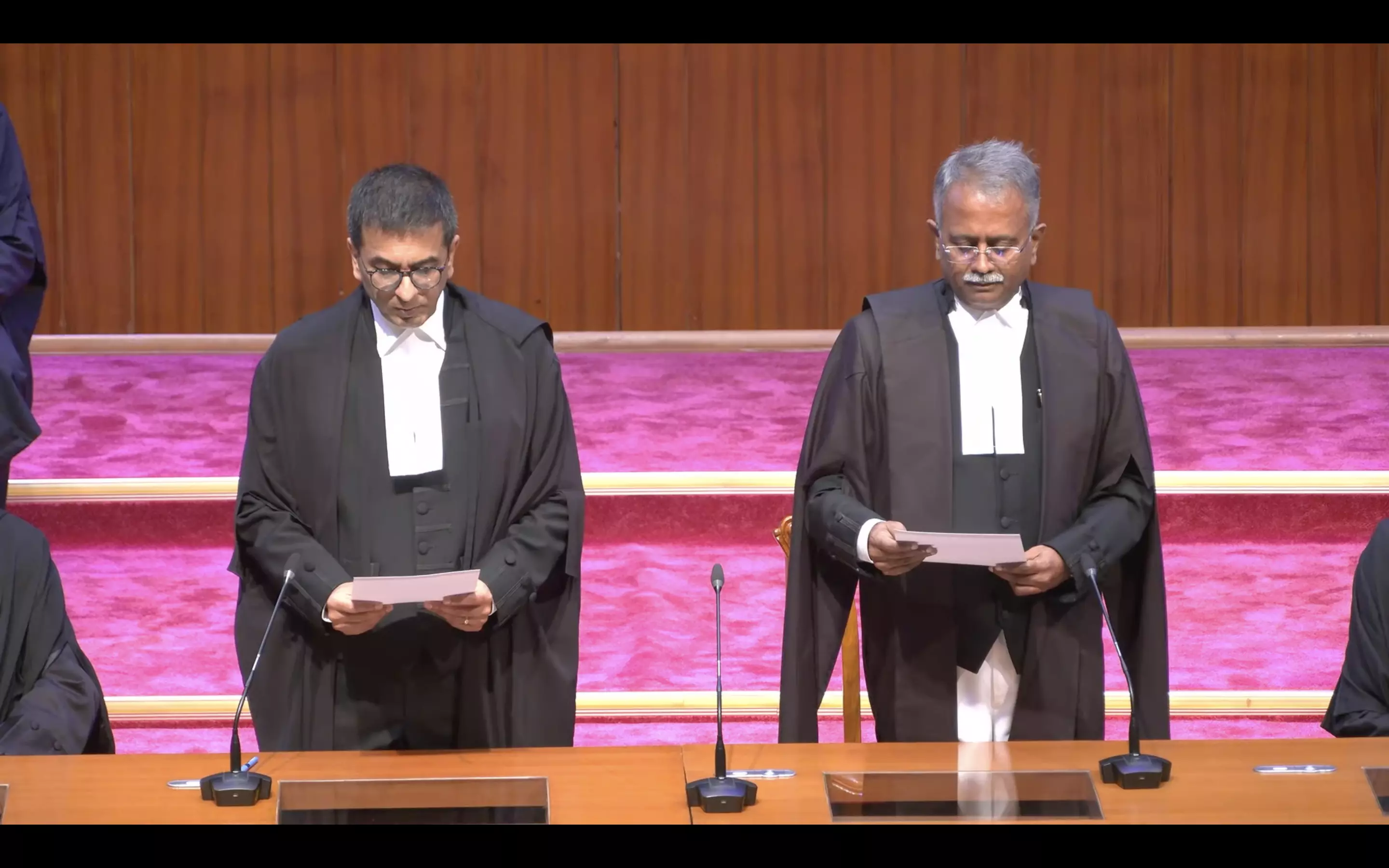 BREAKING| Justices Ujjal Bhuyan & SV Bhatti Take Oath As Supreme Court ...
