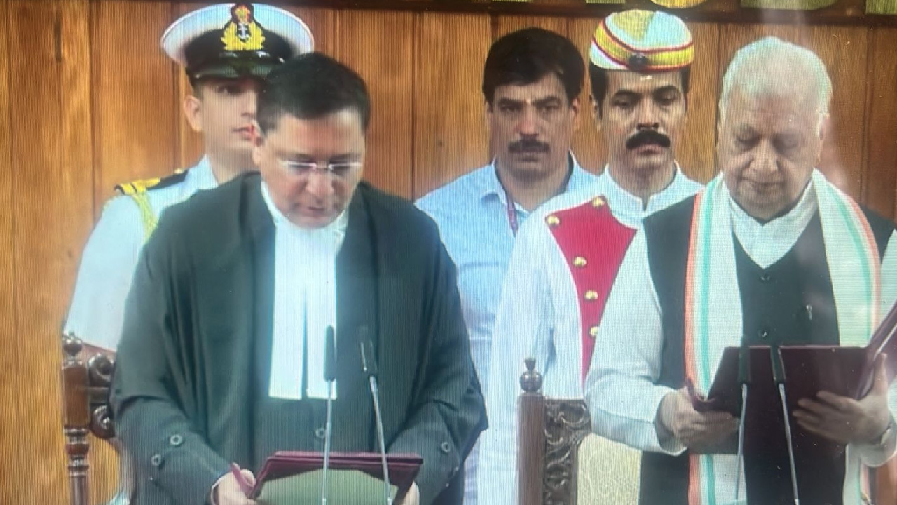 Justice Nitin Madhukar Jamdar Sworn In As The Chief Justice Of Kerala ...