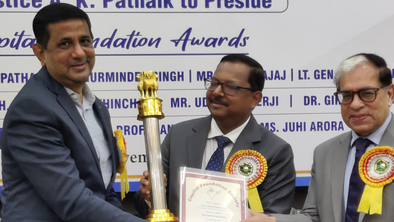 Prof. (Dr.) Manoj Kumar Sinha Conferred With Capital Foundation Award ...